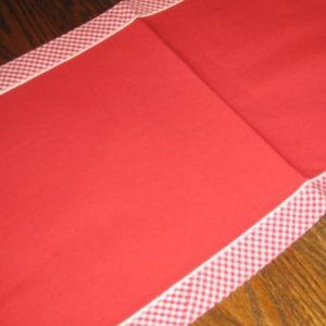 Williamsburg | Dining | Red Table Runner Nwt Williamsburg W Red White ...